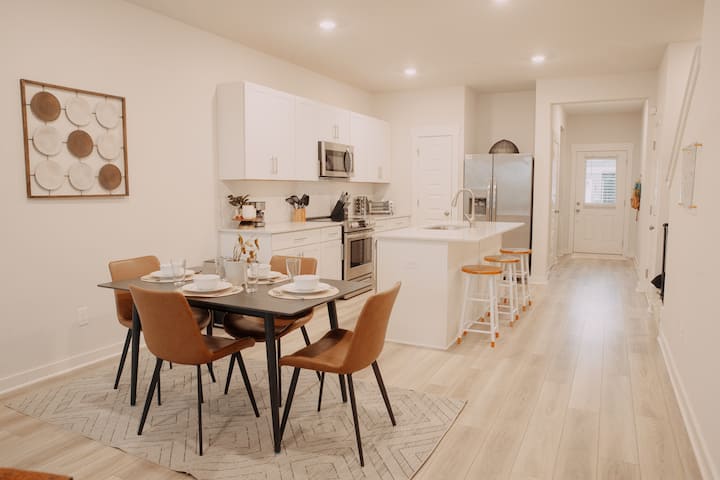 Nashville Corporate Housing - Columbia, TN