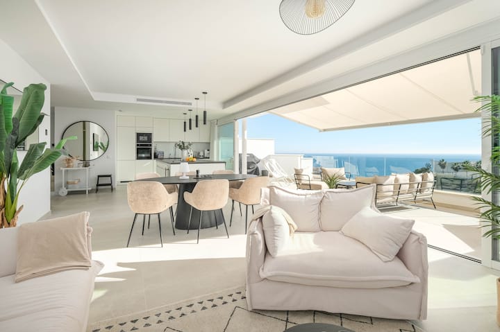 Penthouse ·Privat Takterrass, Jacuzzi & Havsutsikt - Benalmádena