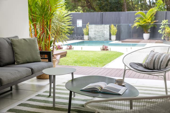 Scandi Palm Cove · Luxury Retreat With Heated Pool - Palm Cove