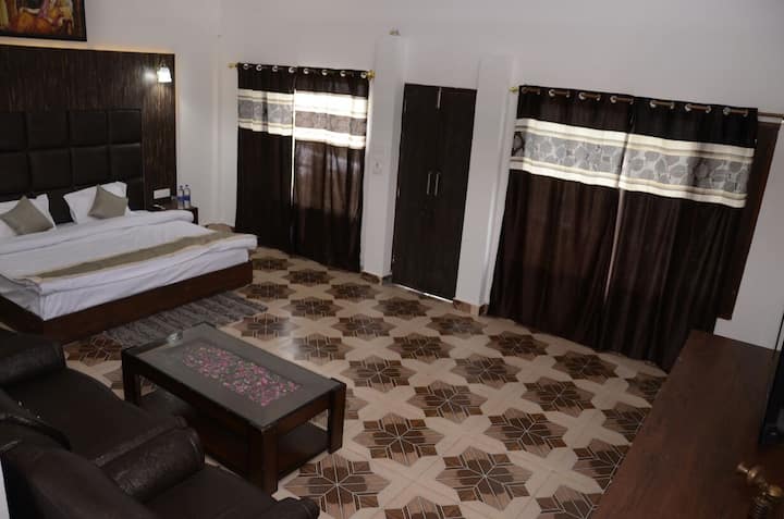 Family Cottage Host By Amit - Chail