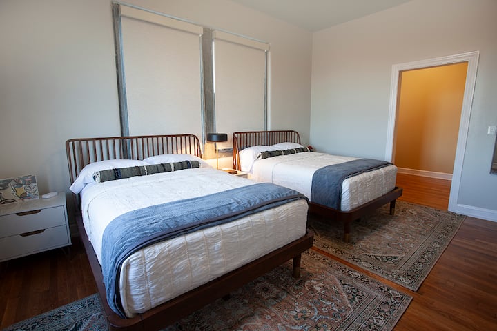 Greyhound Inn Classic Double Suite - Tyler, TX