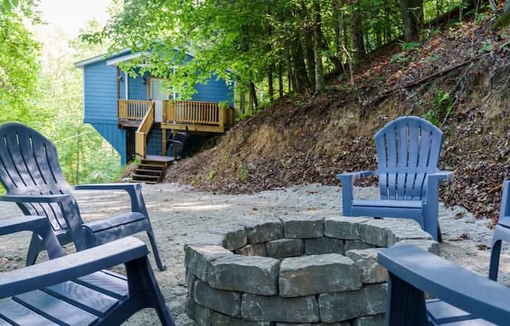 Blue Moon Chalet + Rrg Adventure Discounts - Slade, KY