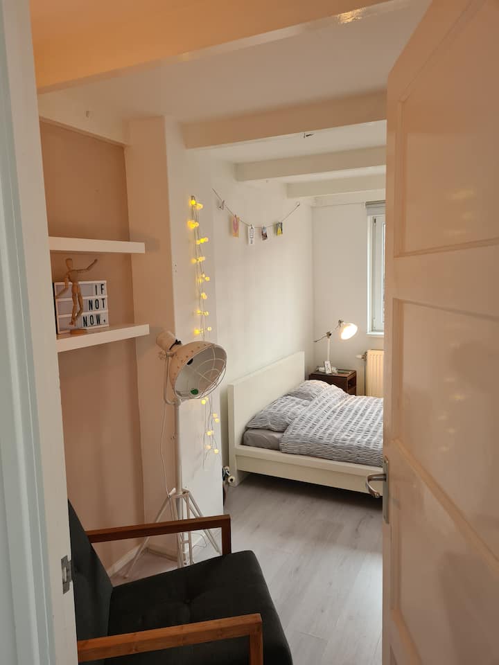 30's House In The City Center With Private Living - Tilburg