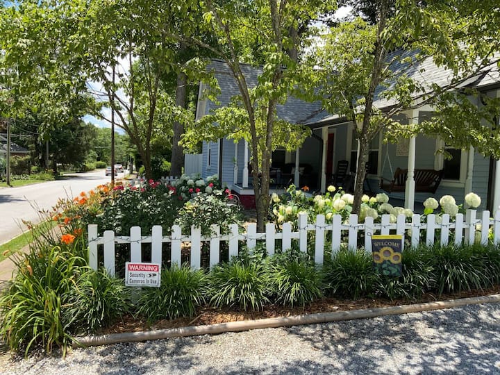 Garden Craftsman Downtown Brevard - Brevard, NC