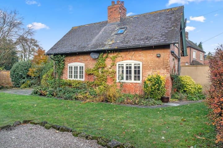 Home Farm Cottage - Southwell