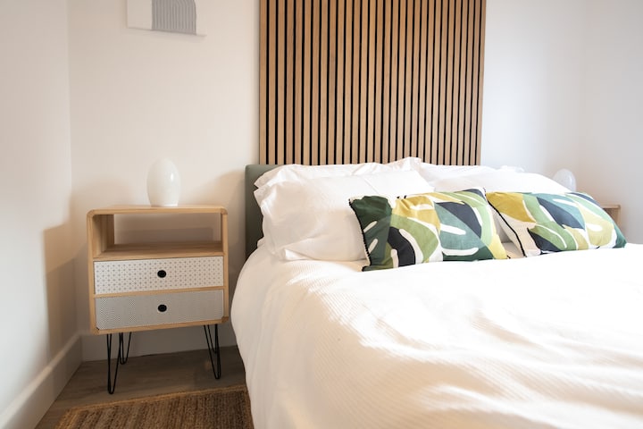 Dorset Stylish Apartment - Bournemouth