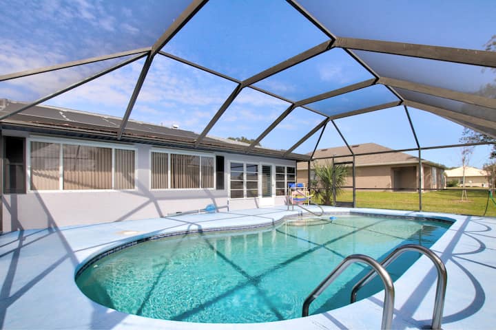 Sebastian Home Away From Home - Sebastian, FL