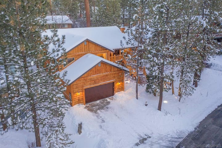 Alpenweg Cottage - Big Bear Lake, CA
