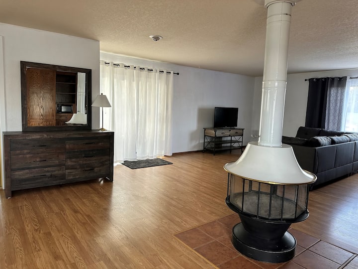 Mt Views, Retreat Backyard! - Carson City, NV