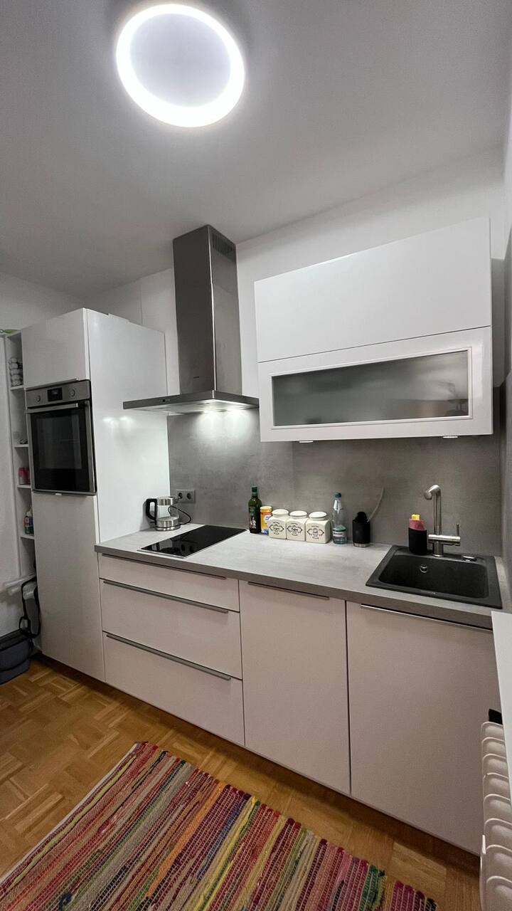 Bright Quiet Apartment With A Green View - New! - Bergisch Gladbach