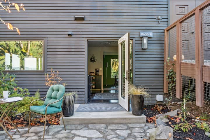 The Zen House Space B - Seattle, WA