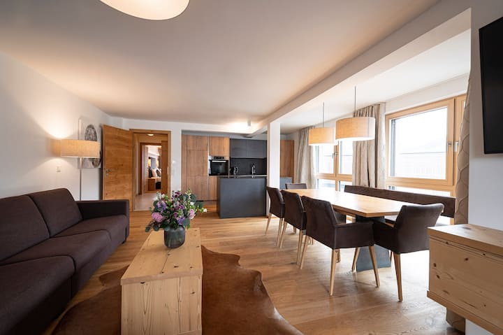 Large Apartment With 6 Beds - Zell am See