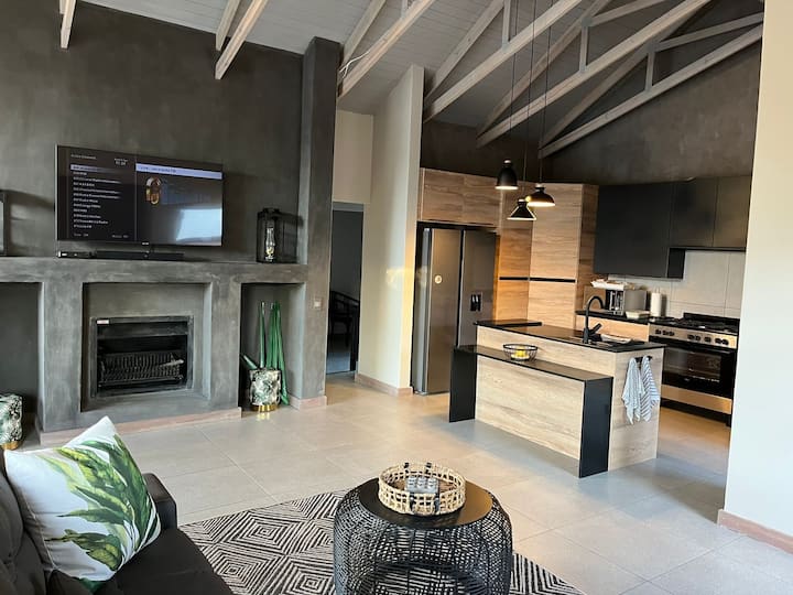 Highland Gate - Fairways 912 - Dullstroom