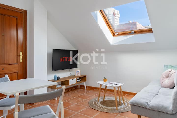 Koti Rentals - ÁTico Doña Ana | City & Beach - Fuengirola