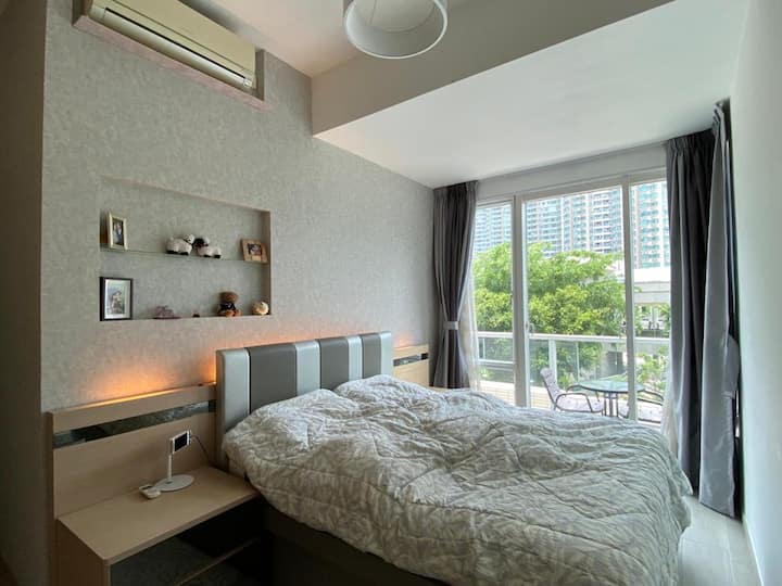 Room Near Airport And Disney -