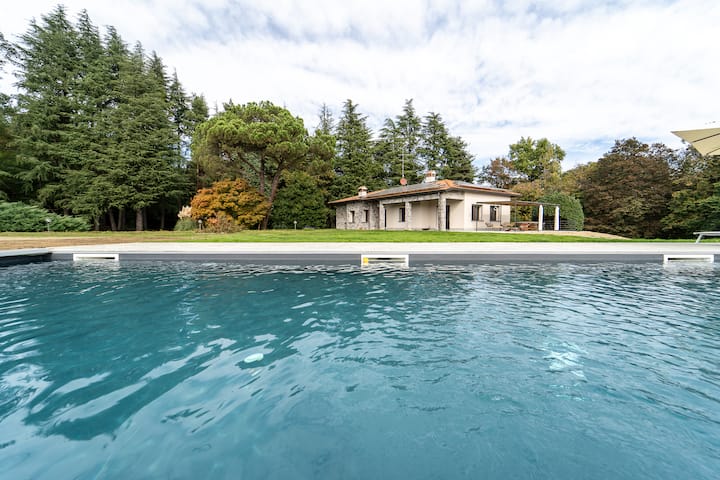 Esclusiva Villa Con Parco E Piscina A Como - Como