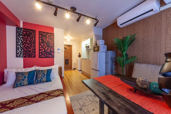 4 Minute Walk From The Station/ G02 - Tokyo