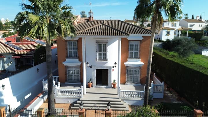 Villa Candelaria Luxury -Aljarafe- Sevilla - Sevilla, España