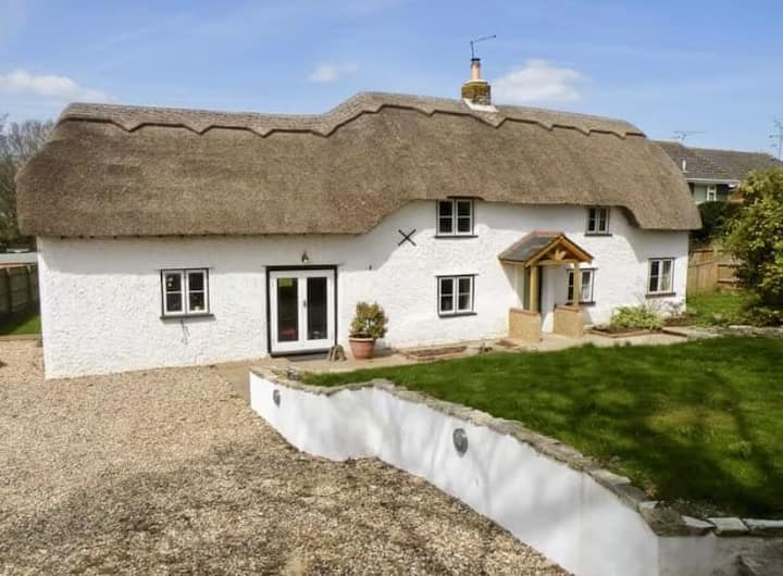 Cosy Cottage, Hot Tub & Beaches! - Ringwood