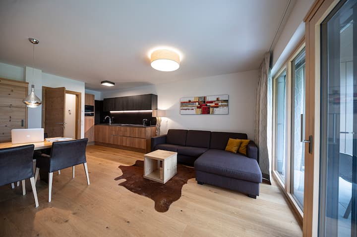 Apartment Right By The Pool - Zell am See