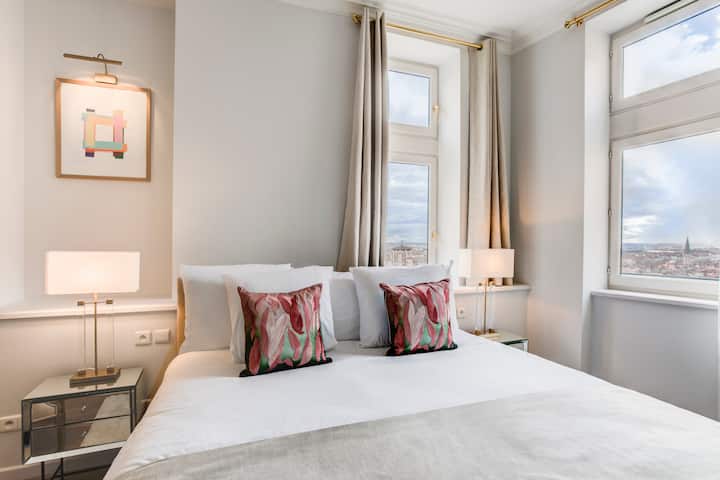 Saint-vincent - Overlooking Lyon - Lyon