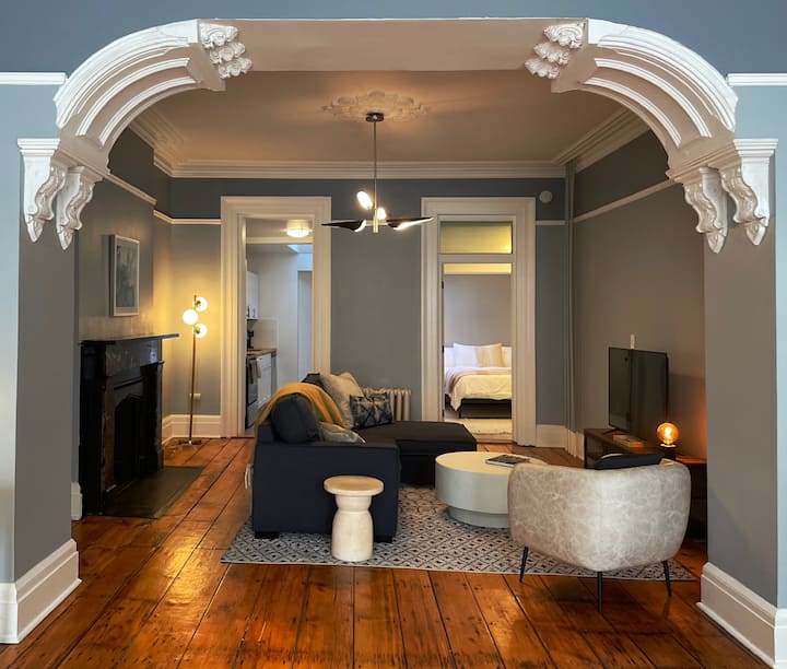 *Huge, Bright, Private 2bedroom* - Albany, NY