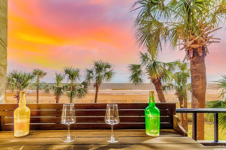 Amazing Direct Modern Oceanfront W Fireplace - Myrtle Beach, SC