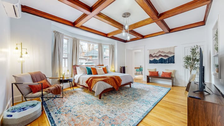 Rustic Charm | In Heart Of Slc - Salt Lake City, UT