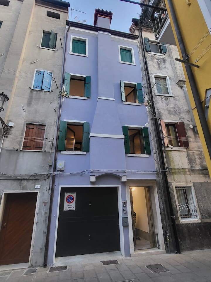 Casa Tradizionale Su 4 Piani, 2 Bagni E Terrazzo - Italie