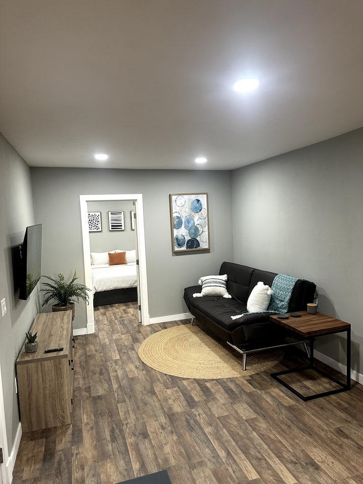 Stone Guest House - Escondido, CA