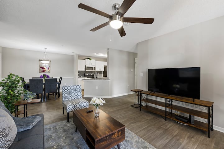 Modern 3br Near Uga & Sanford Stadium, Pool + Gym. - 아테네