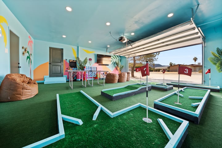 6 Min To Jtnp - Hot Tub - Pets Ok - Mini Golf! New - Twentynine Palms, CA