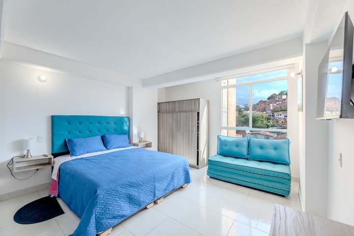 Quiet, Centrally Located Loft Near The Tram - Medellín
