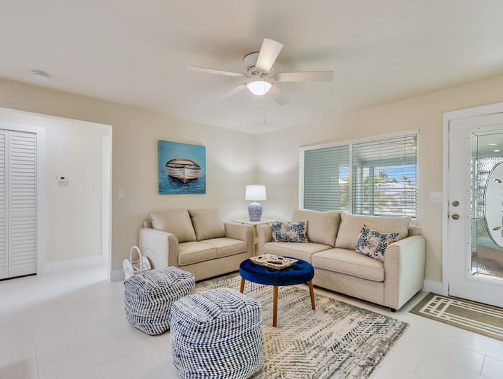 Blue Oasis - Fort Myers Beach, FL