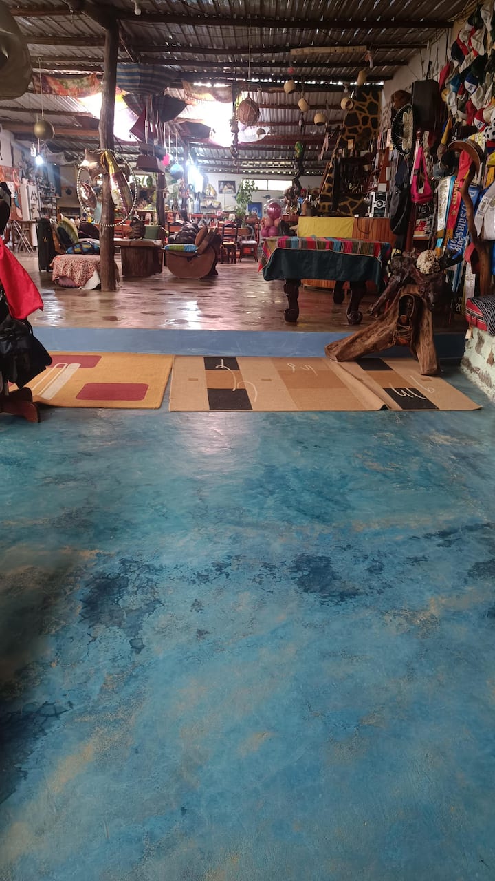 Casa Museo Con Túnel De Lava - Galápagos Islands