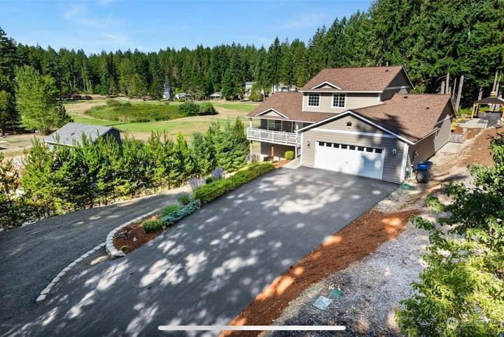Pacific Northwest Golf Home - Shelton, WA