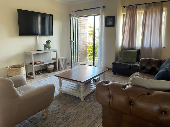 Waves Edge Family Apartment - Parklands