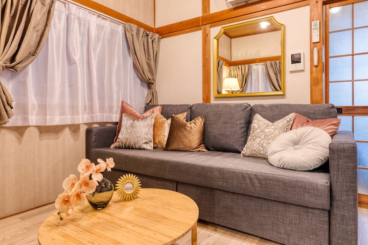 Cozy Entire House, 6 Min Namba, Local Sta - Osaka