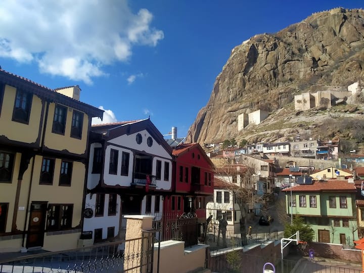 Afyon Kalesi Eteklerinde Bir Yer - Afyonkarahisar