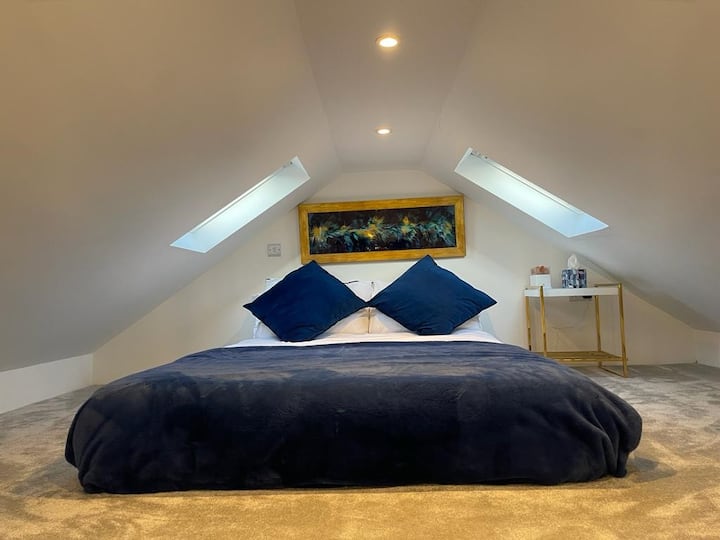 Unique Home Stay - The Coach House @ No.6 - Cardiff
