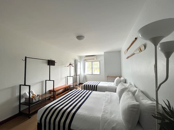 Nautical Design Room 1 Queen 2 Singles (3 Pax) - Khao Lak