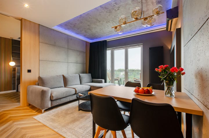 Sky Home Wood Penthouse Manufaktura - 羅茲