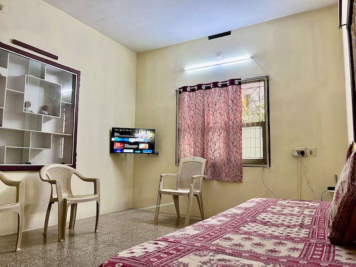 Peaceful 2 Bhk Home | 1st Floor With Ac - Coimbatore