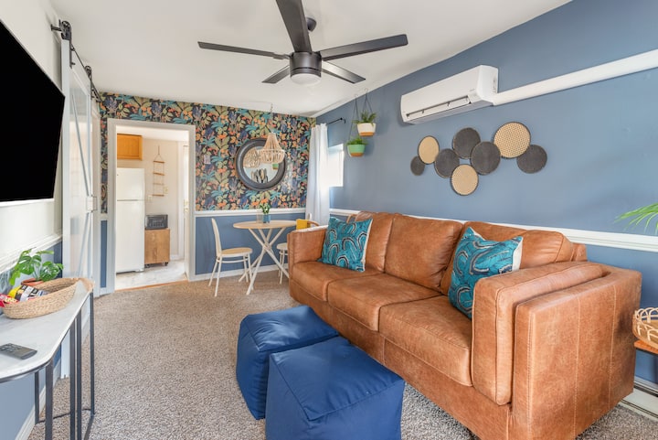 Cozy 2br Retreat • 5 Min Walk To Buckroe Beach - Hampton, VA