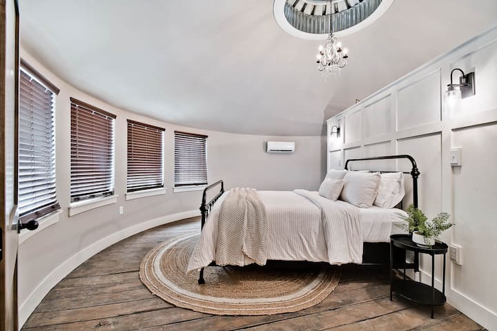 Hj's Silos - Lake Wedington, Fayetteville