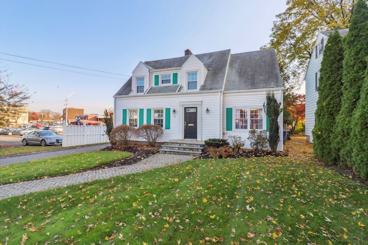 W Hart Ctr |2 King Beds|tea Leaf Realty Suite - Farmington, CT