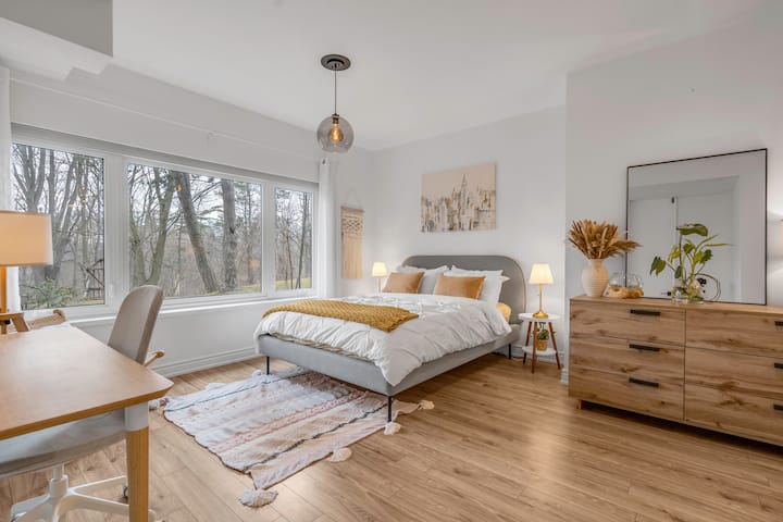 Forest View, Modern Private Suite, Free Parking - Toronto