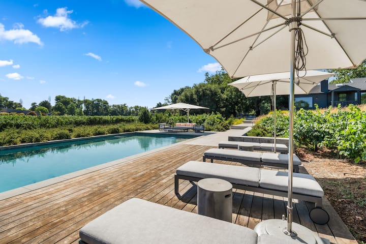 Private Home W/ Pool, Hot Tub, & Outdoor Kitchen - Healdsburg, CA