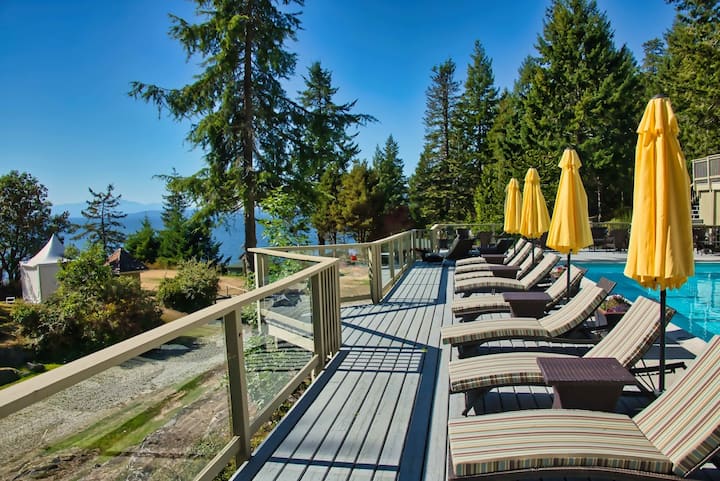 Tranquil Oceanview Executive Lodge B - Sunshine Coast