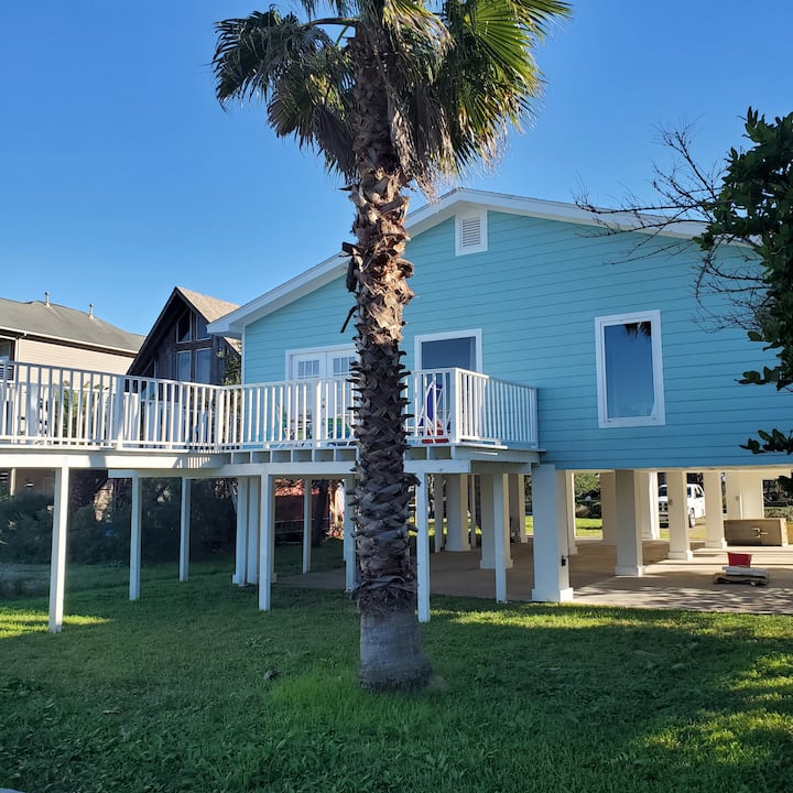 Clear Lake Waterfront! Seasun's Greetings ! - League City, TX